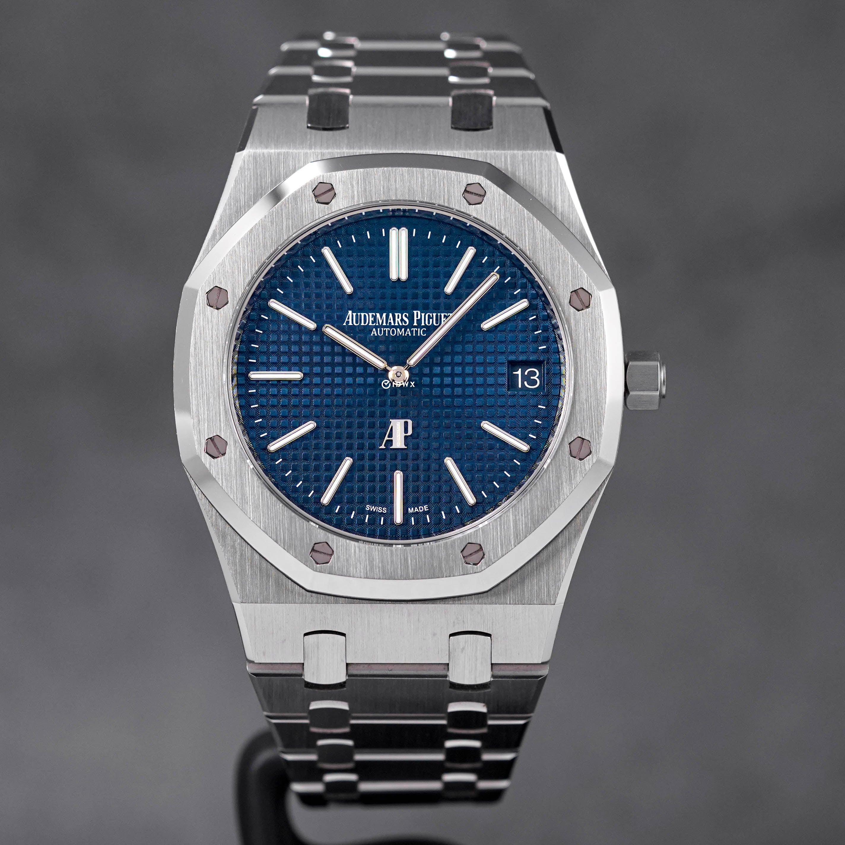 AUDEMARS PIGUET ROYAL OAK 39MM 15202 BLUE DIAL (2018) - IDWX