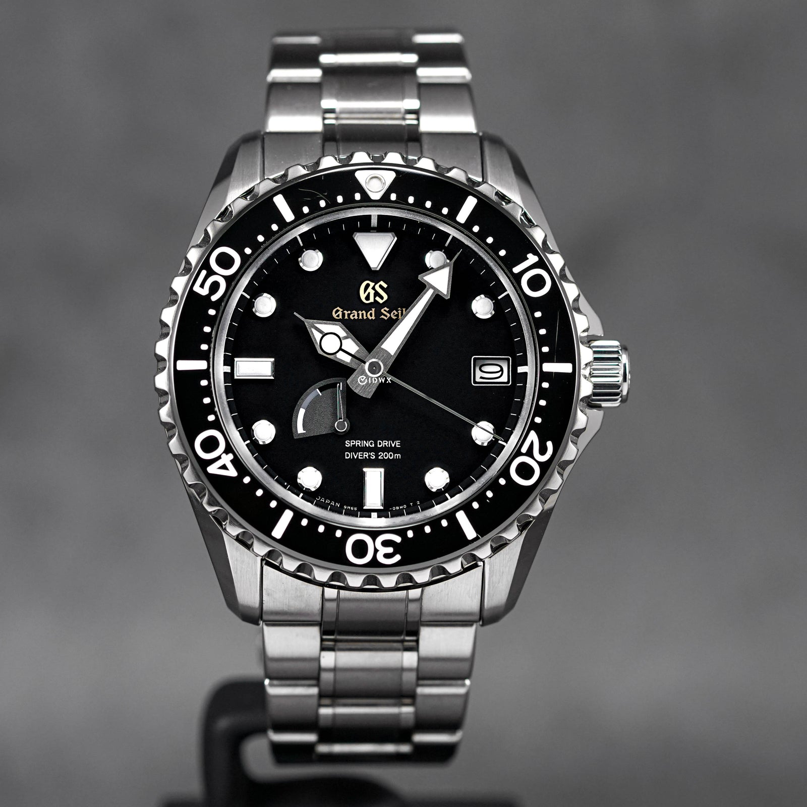 GRAND SEIKO SPRING DRIVE TITANIUM BLACK DIAL (2021) - IDWX