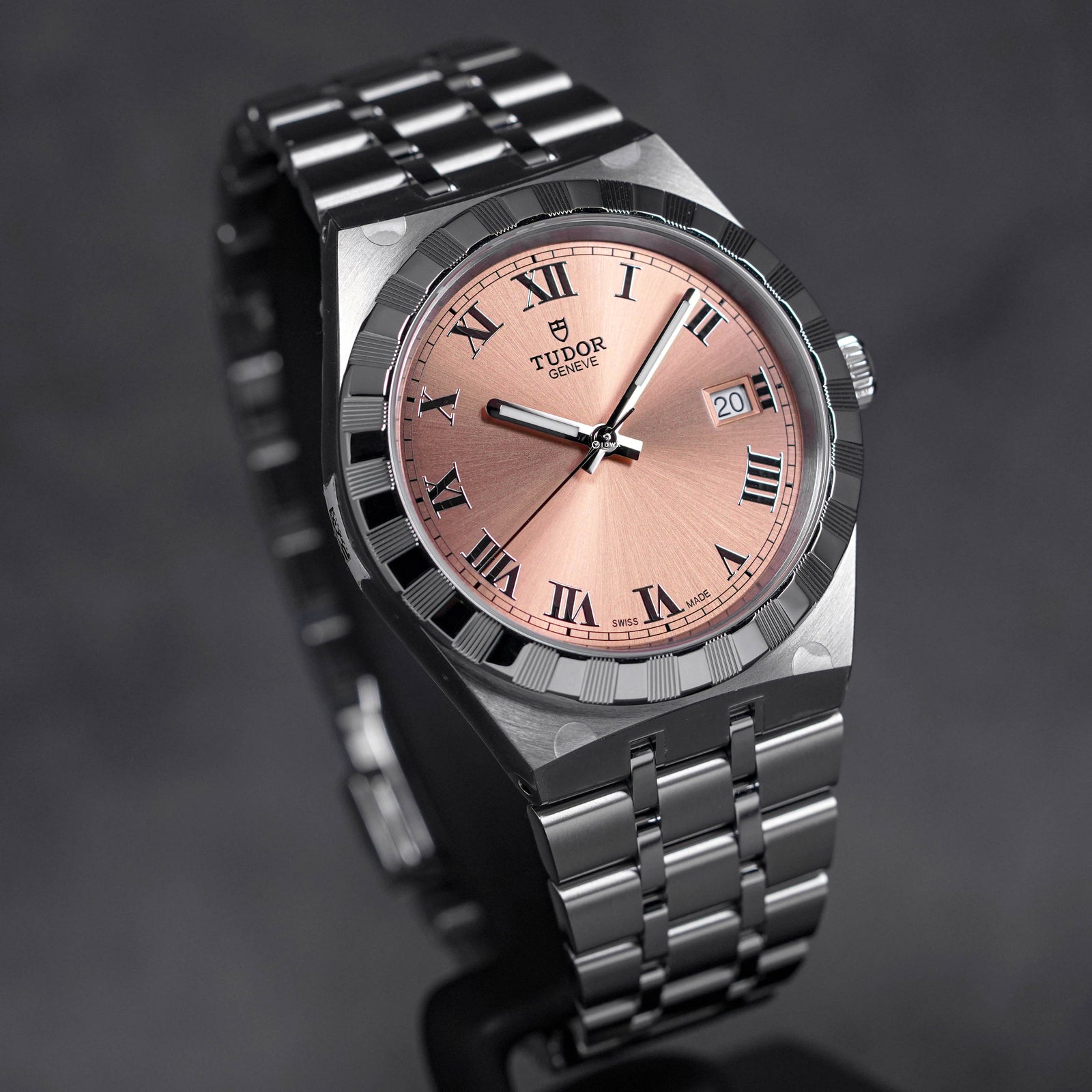 TUDOR ROYAL 38MM SALMON DIAL (2023) - IDWX